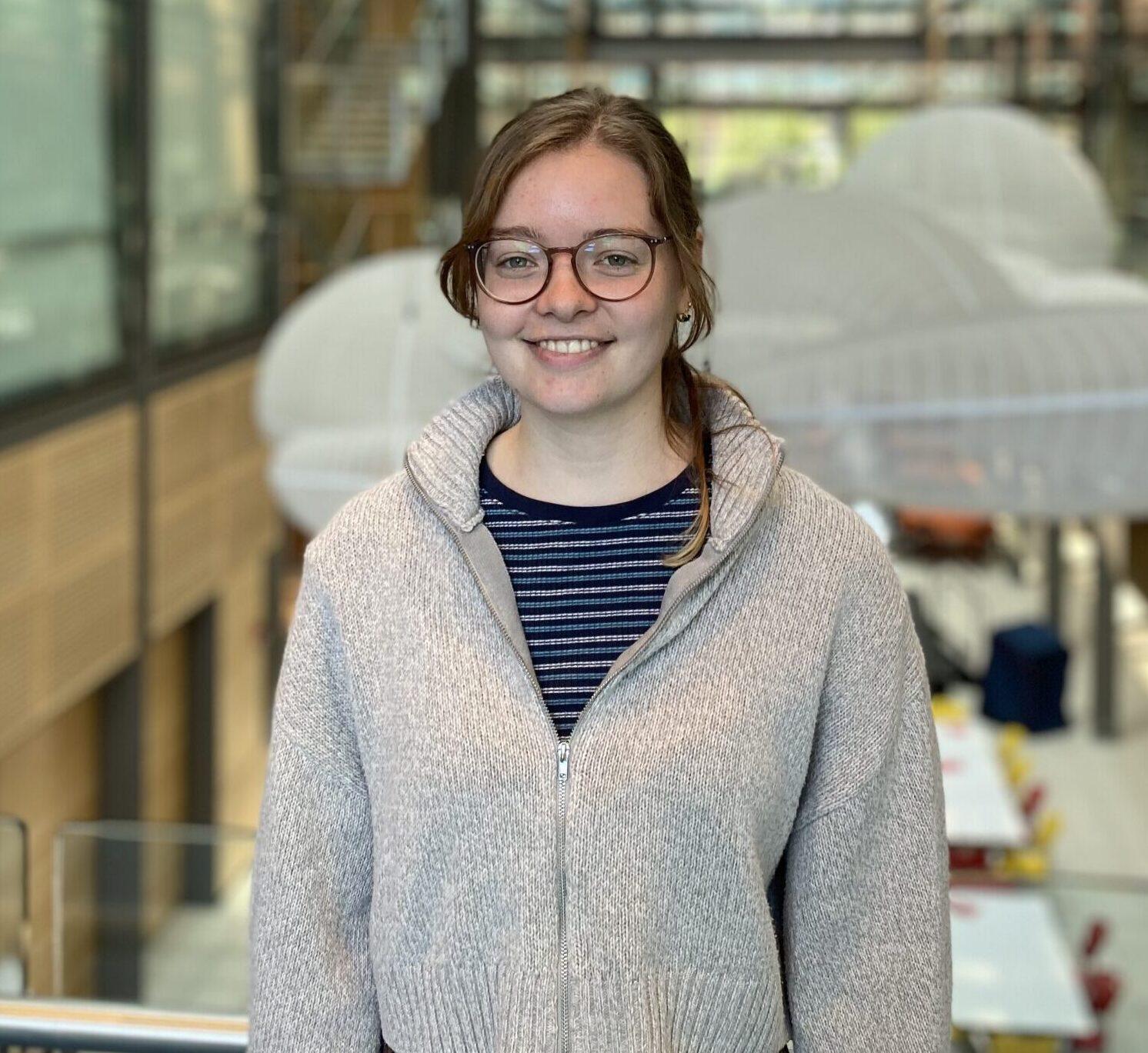 Carla Hümpel - Macmillan Group